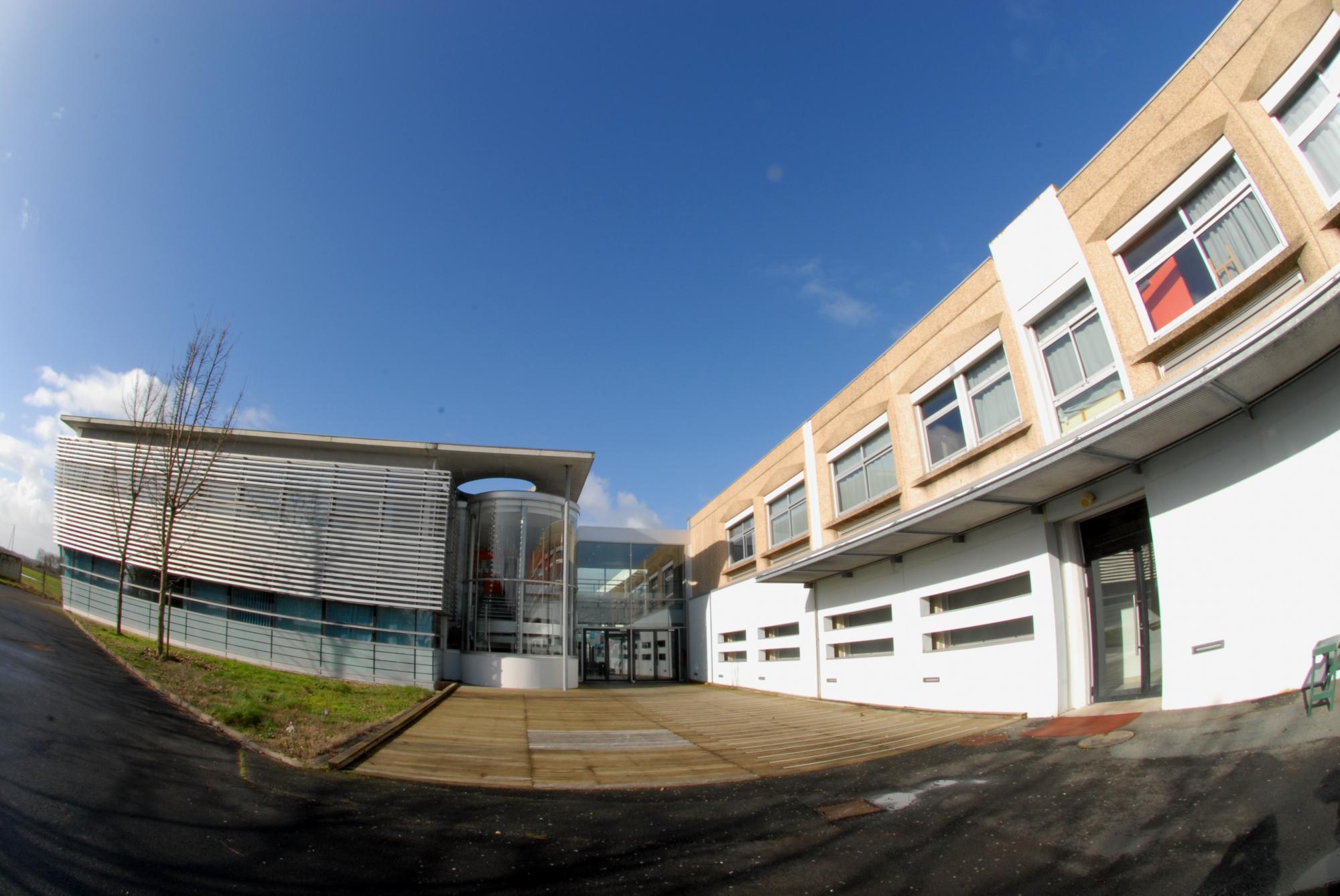 Lycée professionnel Régional Gilles JAMAIN à Rochefort en Charente Maritime